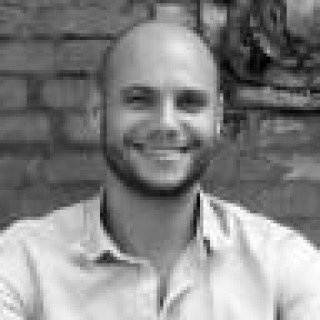 The Logitech Z906 Speaker System - Unfinished Man