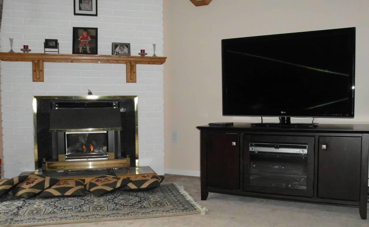 Picture Quality On A Budget - LG 42LS3400 LED TV - Unfinished Man