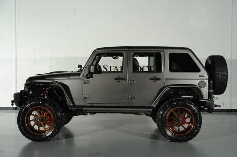 Starwood Motors Jeep Wrangler Nighthawk