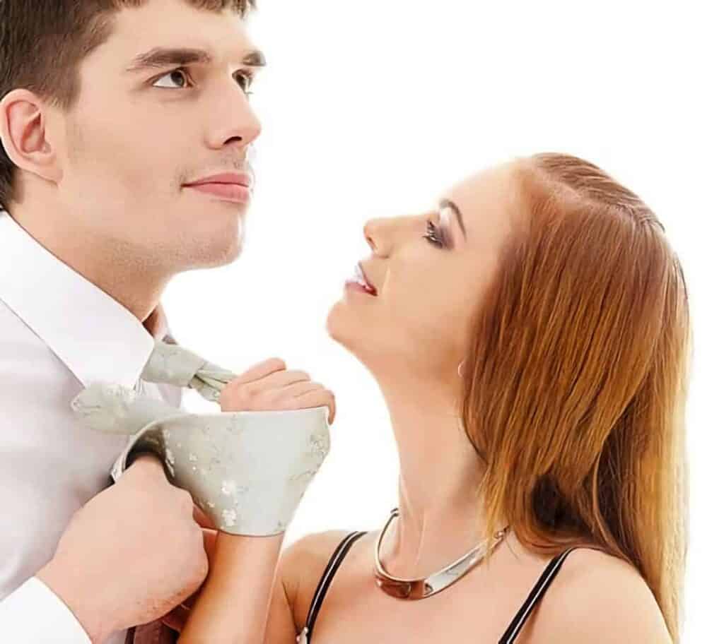 The Clingy Girlfriend: What You Need To Know To Be Happy