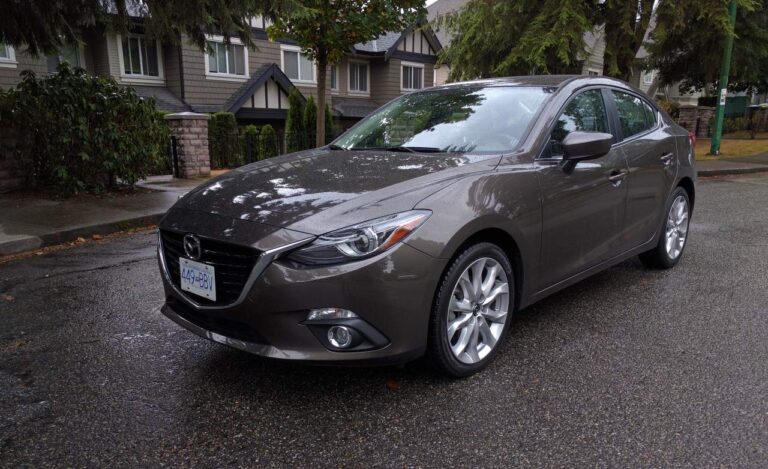 2016 Mazda3 GT Review