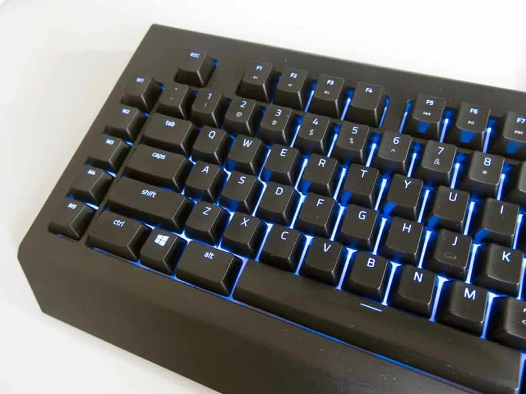 The Blackwidow Chroma V2 Mechanical Gaming Keyboard -- Full Review