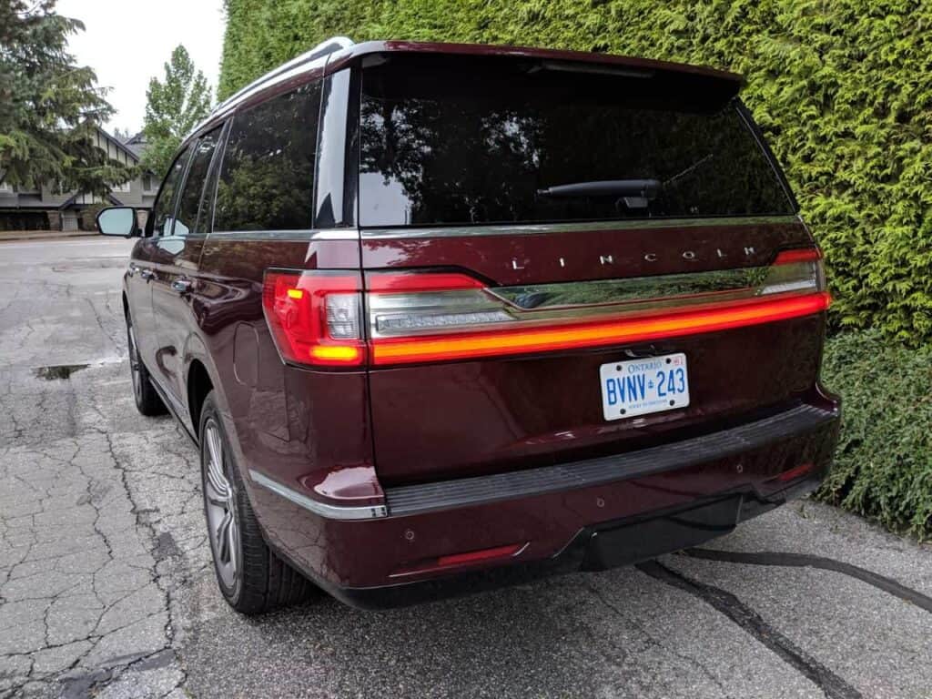 Why Buy A Range Rover When You Can Buy The 2018 Lincoln Navigator - Review
