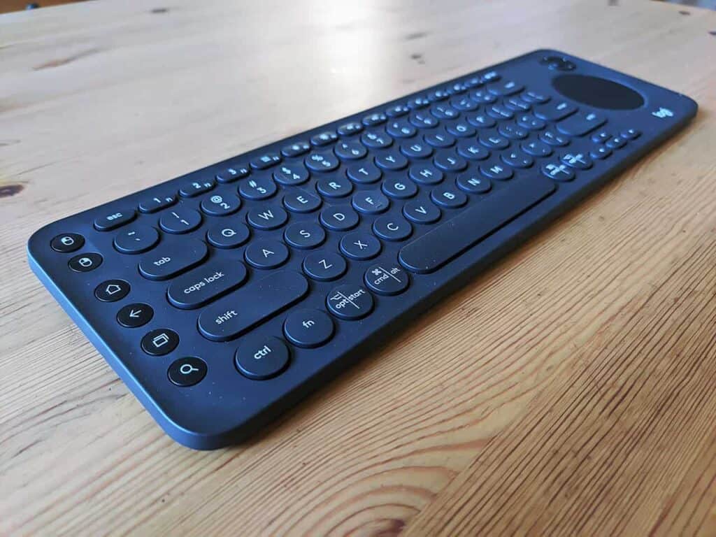 Logitech K600 Review: Are TV Keyboards Any Good?