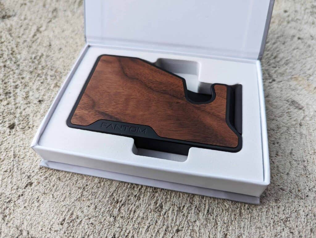 The Fantom X Wallet: The Perfect Cardholder Wallet?