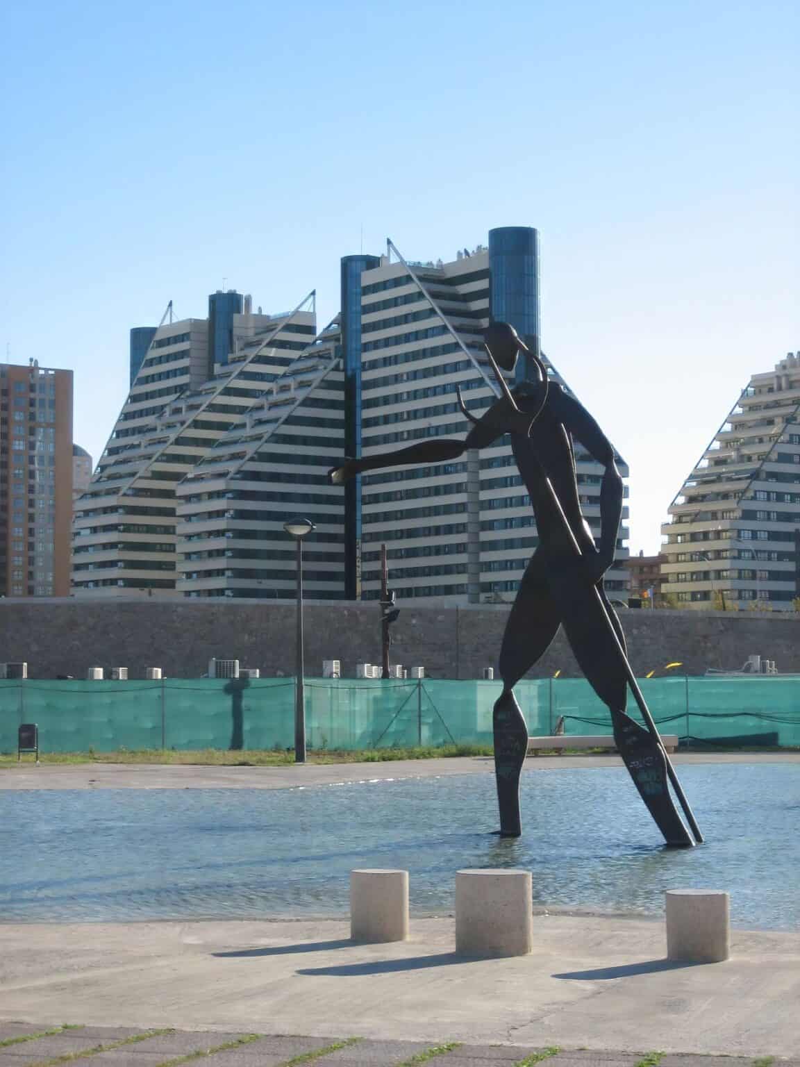 Discovering Statues In Barcelona And Beyond: A Traveler's Guide