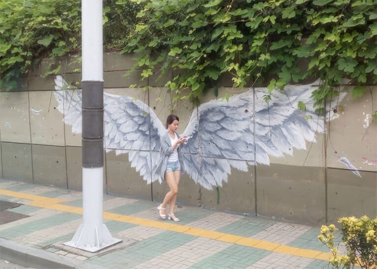 Epic Perfectly Timed Photos: 231 Jaw-Dropping Moments Await
