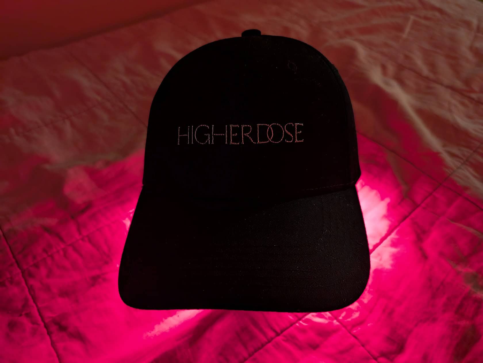 HigherDOSE Red Light Hat Review: A Bright Fix For Hair Woes?