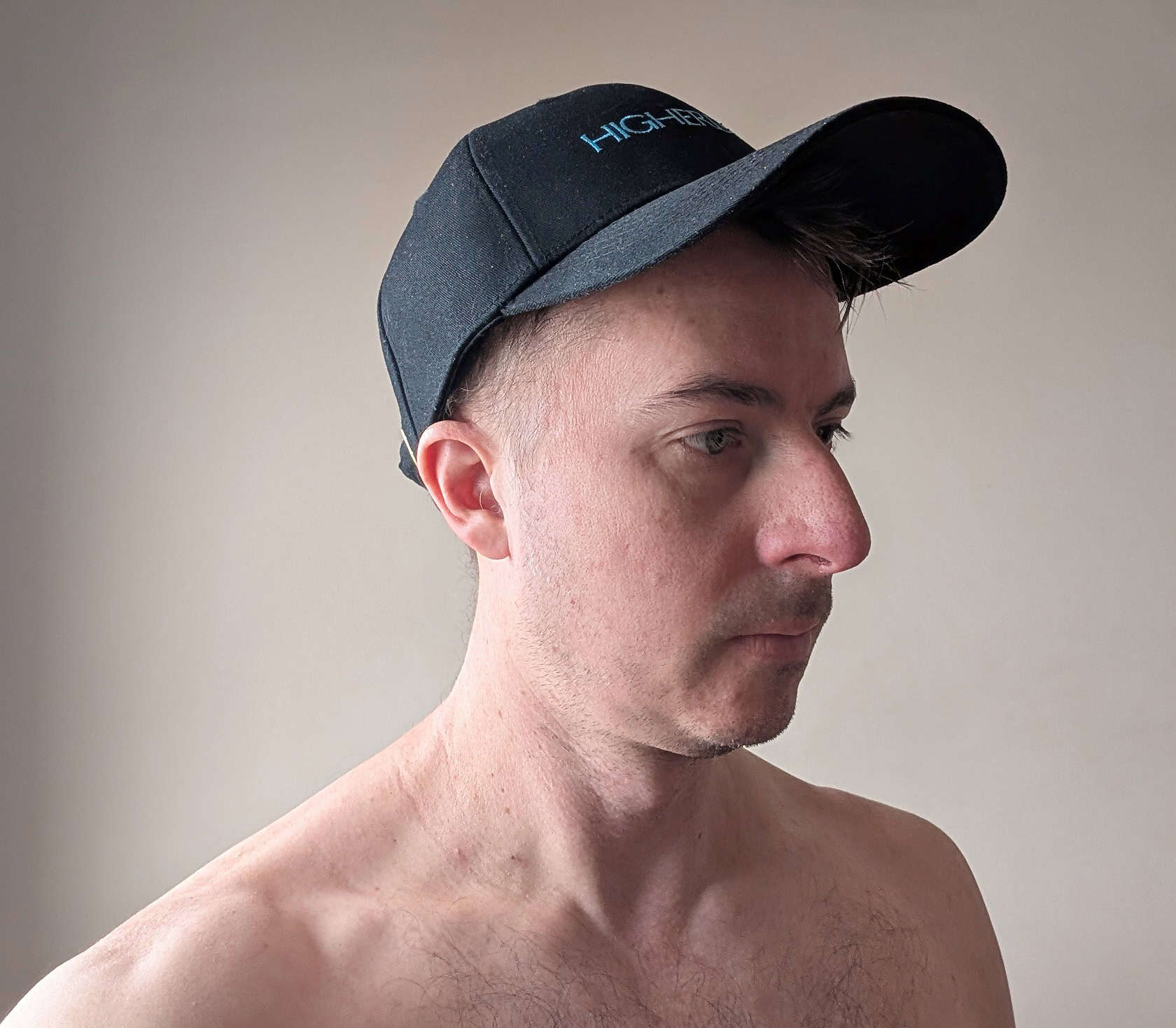 HigherDOSE Red Light Hat Review: A Bright Fix For Hair Woes?