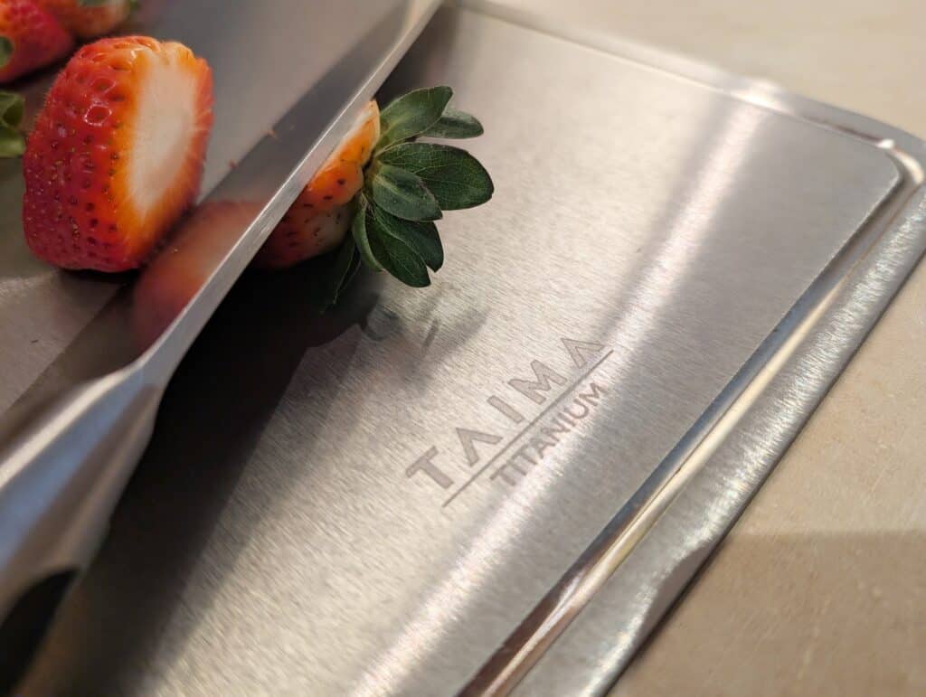 Taima Titanium Cutting Board V2 Review: 5 Reasons This Knife-Friendly ...